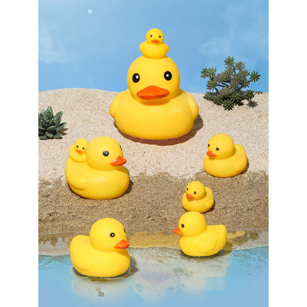 Bathing Swimming Pool Toy Squeeze Sound Little Yellow Duck